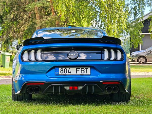 Zils Ford Mustang 2020 Tallina, ar dzinēja tilpumu 5.00 L un nobraukumu 101 tūkst. km par 38990 €, foto 4 vietnē AUTOMOTO.COM.LV