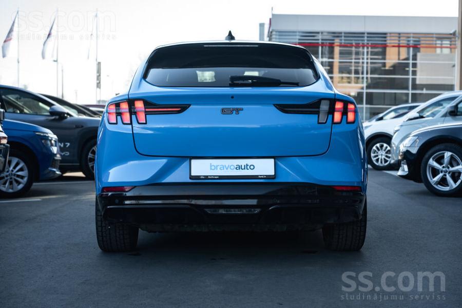 Zils Ford Mustang 2023 Rīga, ar dzinēja tilpumu 5.00 L un nobraukumu 101 tūkst. km par 39990 €, foto 6 vietnē AUTOMOTO.COM.LV