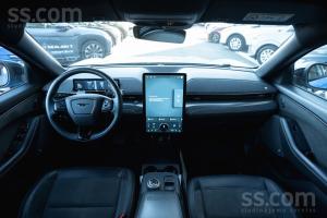 Zils Ford Mustang 2023 Rīga, ar dzinēja tilpumu 5.00 L un nobraukumu 101 tūkst. km par 39990 €, foto 8 vietnē AUTOMOTO.COM.LV