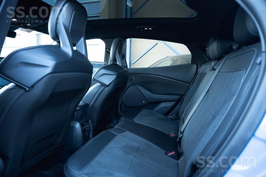 Zils Ford Mustang 2023 Rīga, ar dzinēja tilpumu 5.00 L un nobraukumu 101 tūkst. km par 39990 €, foto 28 vietnē AUTOMOTO.COM.LV