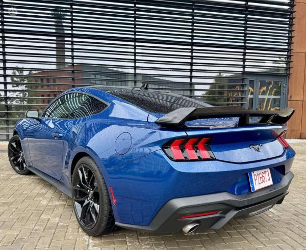 Blue Ford Mustang 2024 in Klaipeda, with an engine capacity of 2.30 L and mileage of 35 thousand km for 34990 €, photo 7 on AUTOMOTO.COM.LV