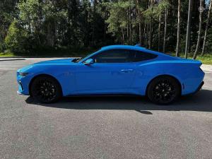 Zils Ford Mustang 2025 Kauņa, ar dzinēja tilpumu 2.26 L un nobraukumu 1 tūkst. km par 37000 €, foto 8 vietnē AUTOMOTO.COM.LV