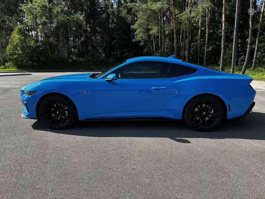Zils Ford Mustang 2025 Kauņa, ar dzinēja tilpumu 2.26 L un nobraukumu 1 tūkst. km par 37000 €, foto 8 vietnē AUTOMOTO.COM.LV
