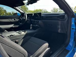 Zils Ford Mustang 2025 Kauņa, ar dzinēja tilpumu 2.26 L un nobraukumu 1 tūkst. km par 37000 €, foto 13 vietnē AUTOMOTO.COM.LV