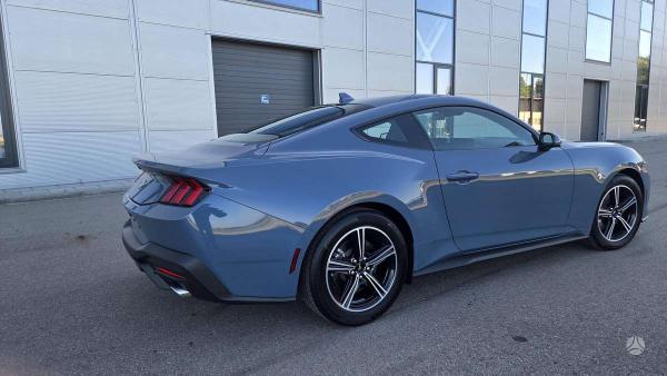Zils Ford Mustang 2026 Kauņa, ar dzinēja tilpumu 2.30 L un nobraukumu 2 tūkst. km par 35500 €, foto 3 vietnē AUTOMOTO.COM.LV