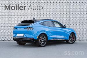 Blue Ford Mustang 2022 in Riga, with an engine capacity of 0.00 L and mileage of 89 thousand km for 39850 €, photo 5 on AUTOMOTO.COM.LV