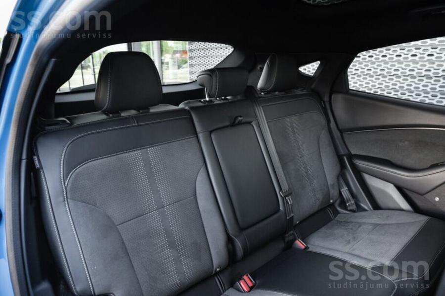 Blue Ford Mustang 2022 in Riga, with an engine capacity of 0.00 L and mileage of 89 thousand km for 39850 €, photo 23 on AUTOMOTO.COM.LV
