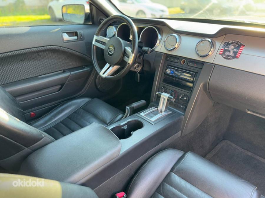 Zils Ford Mustang 2006 Narva, ar dzinēja tilpumu 0.22 L un nobraukumu 183 tūkst. km par 10000 €, foto 6 vietnē AUTOMOTO.COM.LV