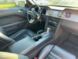 Zils Ford Mustang 2006 Narva, ar dzinēja tilpumu 0.22 L un nobraukumu 183 tūkst. km par 10000 €, foto 14 vietnē AUTOMOTO.COM.LV