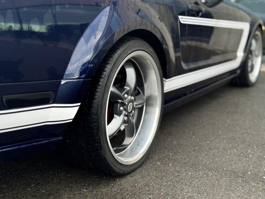 Zils Ford Mustang 2006 Tallina, ar dzinēja tilpumu 0.00 L un nobraukumu 184 tūkst. km par 10990 €, foto 6 vietnē AUTOMOTO.COM.LV