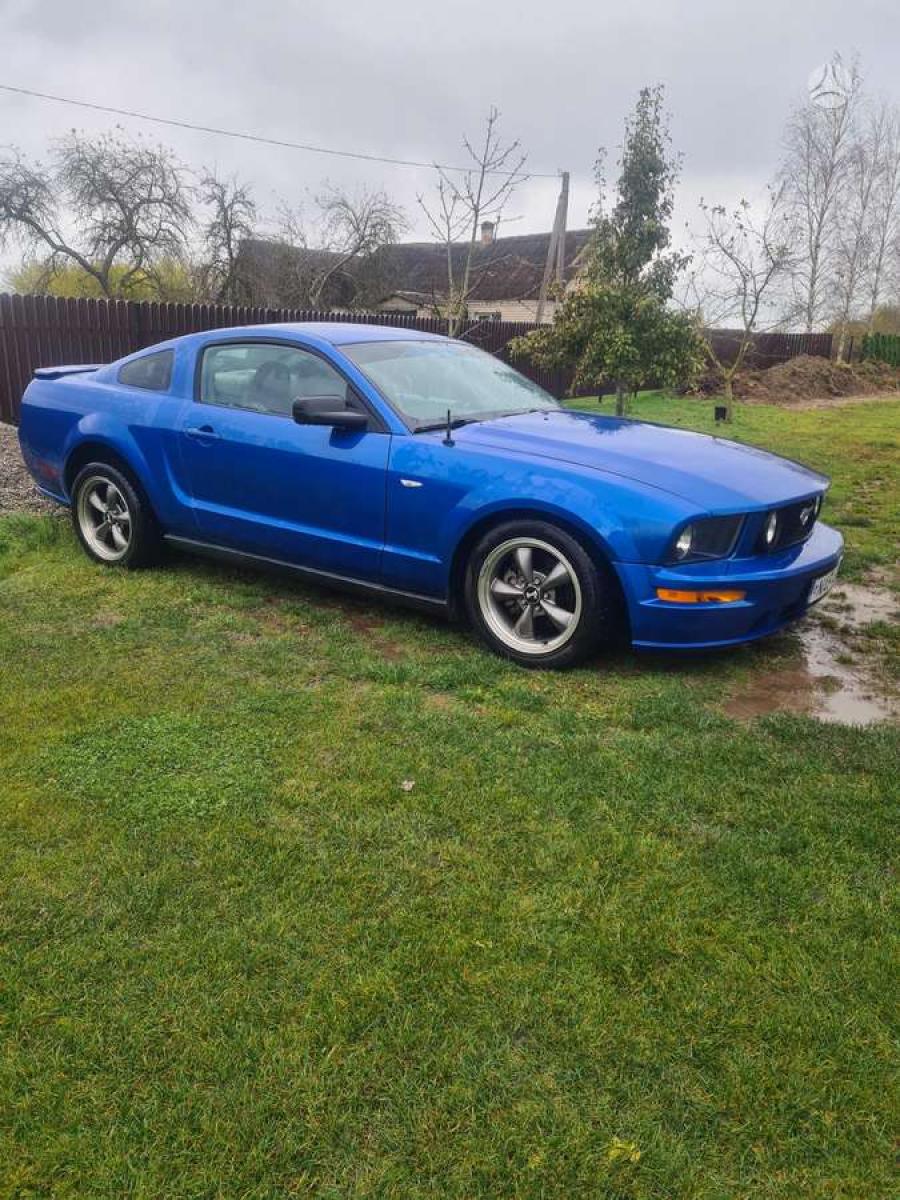 Blue Ford Mustang 2008 in Akmene, with an engine capacity of 3.80 L and mileage of 220 thousand km for 8000 €, photo 1 on AUTOMOTO.COM.LV