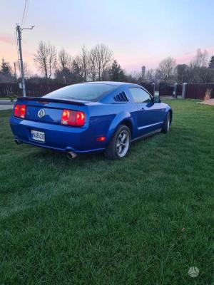 Blue Ford Mustang 2008 in Akmene, with an engine capacity of 3.80 L and mileage of 220 thousand km for 8000 €, photo 5 on AUTOMOTO.COM.LV