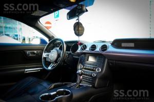 Blue Ford Mustang 2016 in Riga, with an engine capacity of 2.30 L and mileage of 172 thousand km for 22000 €, photo 9 on AUTOMOTO.COM.LV