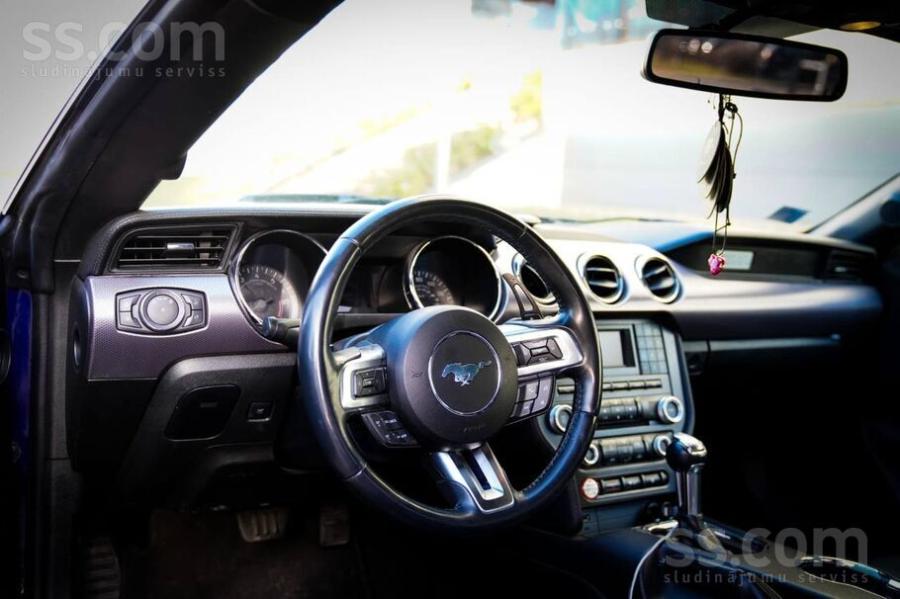 Blue Ford Mustang 2016 in Riga, with an engine capacity of 2.30 L and mileage of 172 thousand km for 22000 €, photo 10 on AUTOMOTO.COM.LV