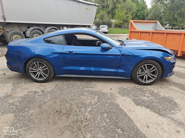 Blue Ford Mustang 2017 in Prienai, with an engine capacity of 2.30 L and mileage of 116 thousand km for 12000 €, photo 4 on AUTOMOTO.COM.LV
