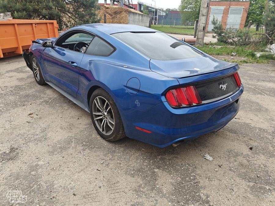 Blue Ford Mustang 2017 in Prienai, with an engine capacity of 2.30 L and mileage of 116 thousand km for 12000 €, photo 8 on AUTOMOTO.COM.LV
