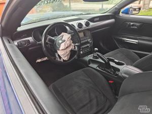 Blue Ford Mustang 2017 in Prienai, with an engine capacity of 2.30 L and mileage of 116 thousand km for 12000 €, photo 11 on AUTOMOTO.COM.LV