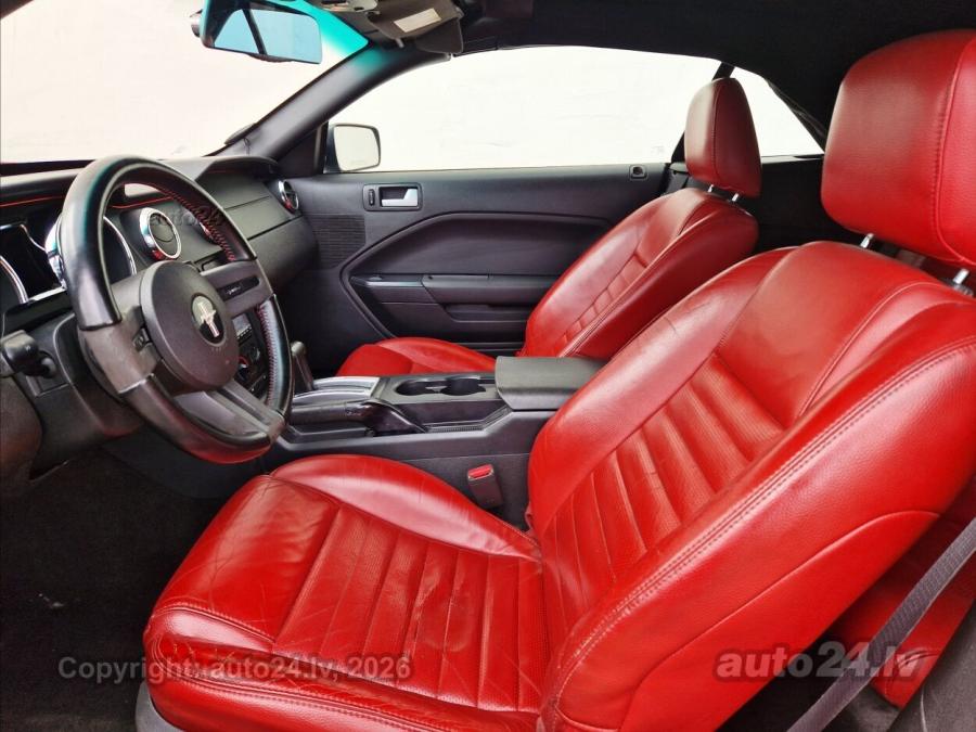 Форд Мустанг 2006 в Вильянди, объемом двигателя 4.00 л и пробегом 165 тыс. км за 8900 €, фото 12 на AUTOMOTO.COM.LV