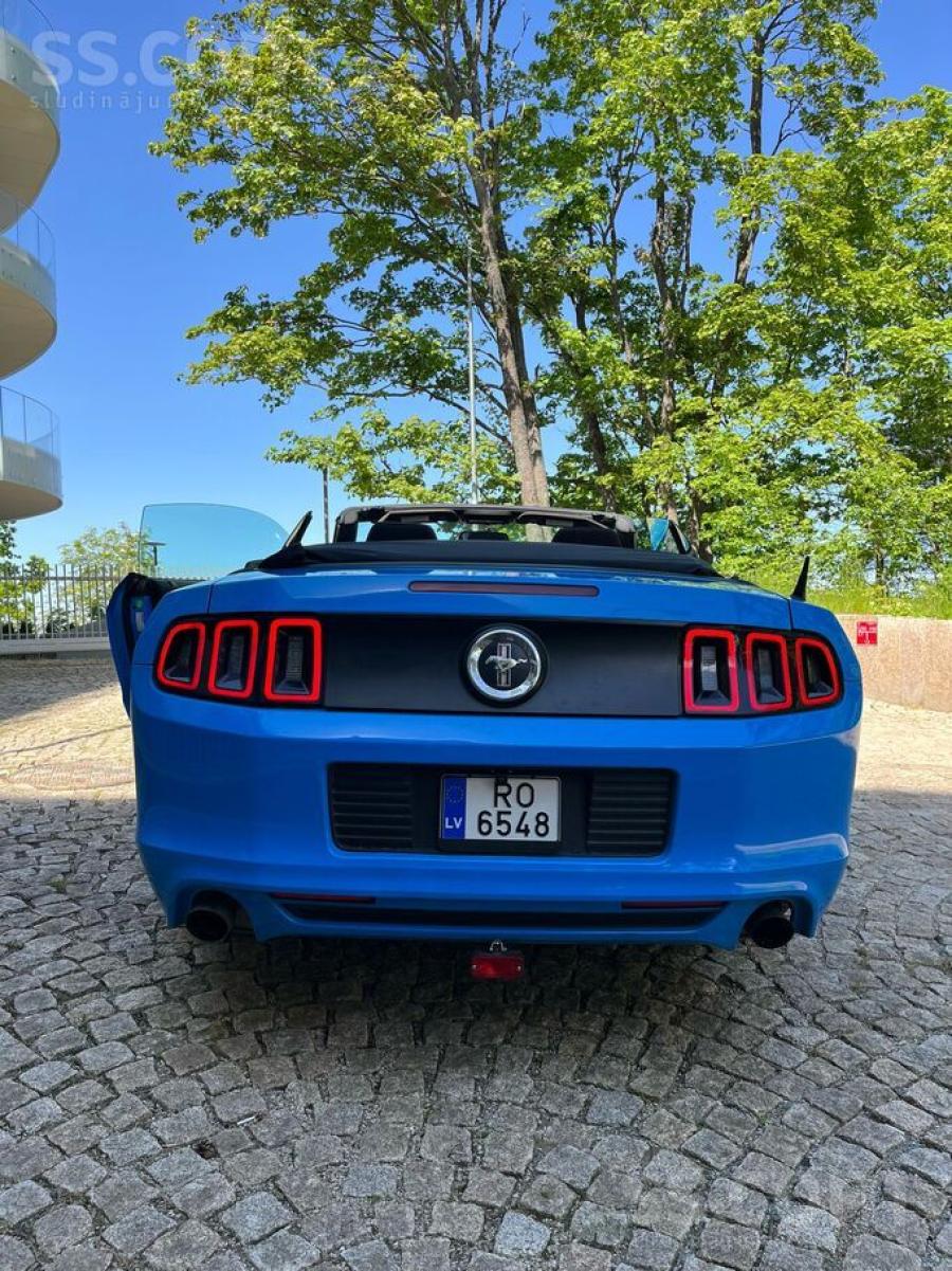 Ford Mustang 2013 in Jurmala, with an engine capacity of 3.70 L and mileage of 287 thousand km for 12500 €, photo 6 on AUTOMOTO.COM.LV