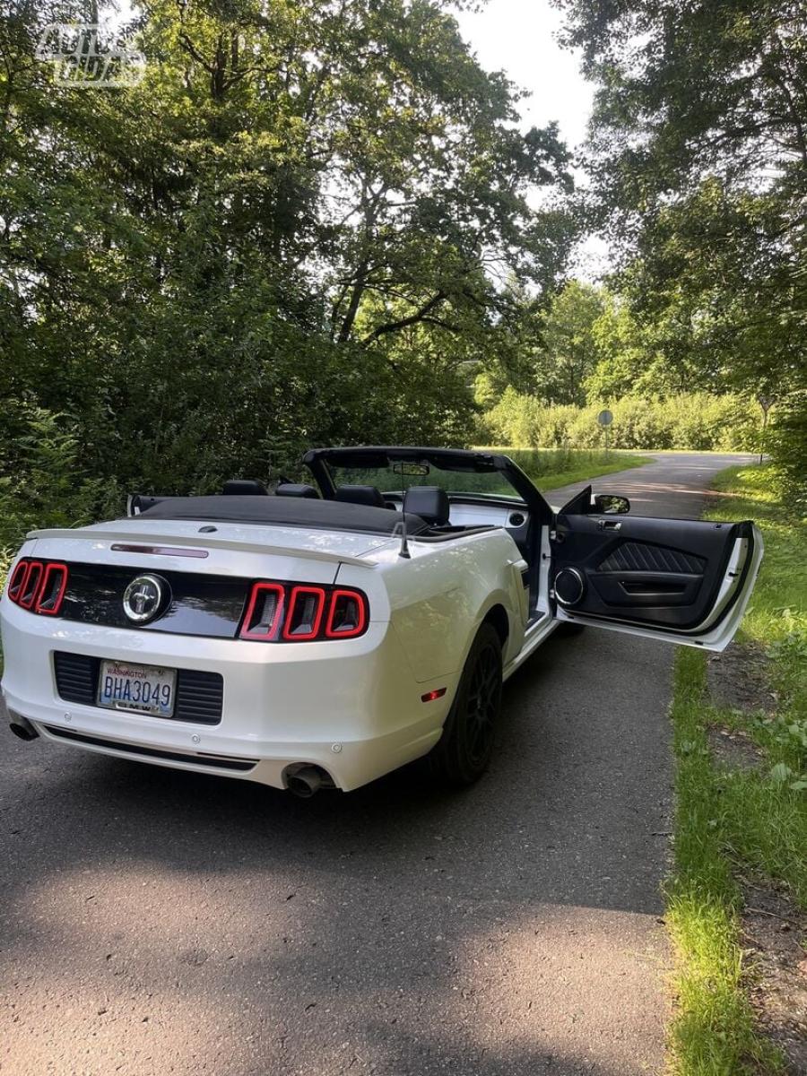 Ford Mustang 2013 Viļņa, ar dzinēja tilpumu 3.60 L un nobraukumu 82 tūkst. km par 16400 €, foto 4 vietnē AUTOMOTO.COM.LV