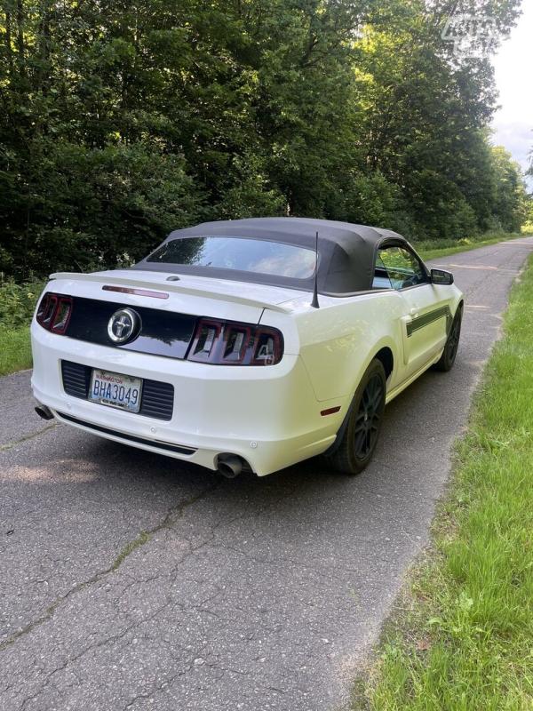 Ford Mustang 2013 Viļņa, ar dzinēja tilpumu 3.60 L un nobraukumu 82 tūkst. km par 16400 €, foto 7 vietnē AUTOMOTO.COM.LV
