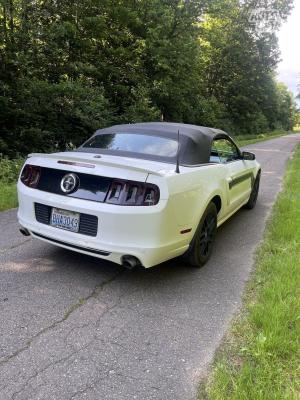 Ford Mustang 2013 Viļņa, ar dzinēja tilpumu 3.60 L un nobraukumu 82 tūkst. km par 16400 €, foto 7 vietnē AUTOMOTO.COM.LV