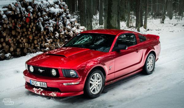 Ford Mustang 2005 Kauņa, ar dzinēja tilpumu 4.60 L un nobraukumu 139 tūkst. km par 12500 €, foto 1 vietnē AUTOMOTO.COM.LV