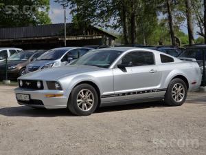 Ford Mustang 2005 Liepāja, ar dzinēja tilpumu 4.00 L un nobraukumu 205 tūkst. km par 8500 €, foto 3 vietnē AUTOMOTO.COM.LV