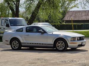 Ford Mustang 2005 Liepāja, ar dzinēja tilpumu 4.00 L un nobraukumu 205 tūkst. km par 8500 €, foto 7 vietnē AUTOMOTO.COM.LV
