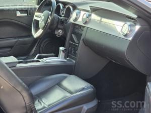 Ford Mustang 2005 Liepāja, ar dzinēja tilpumu 4.00 L un nobraukumu 205 tūkst. km par 8500 €, foto 10 vietnē AUTOMOTO.COM.LV