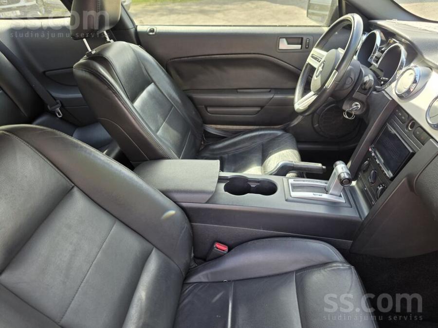 Ford Mustang 2005 Liepāja, ar dzinēja tilpumu 4.00 L un nobraukumu 205 tūkst. km par 8500 €, foto 13 vietnē AUTOMOTO.COM.LV