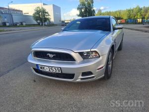 Ford Mustang 2011 Daugavpils, ar dzinēja tilpumu 3.70 L un nobraukumu 133 tūkst. km par 11650 €, foto 7 vietnē AUTOMOTO.COM.LV
