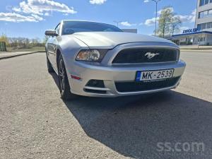 Ford Mustang 2011 in Daugavpils, with an engine capacity of 3.70 L and mileage of 133 thousand km for 10950 €, photo 3 on AUTOMOTO.COM.LV