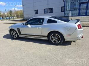 Ford Mustang 2011 in Daugavpils, with an engine capacity of 3.70 L and mileage of 133 thousand km for 10950 €, photo 6 on AUTOMOTO.COM.LV