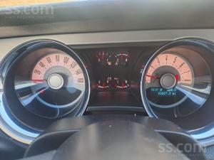 Ford Mustang 2011 in Daugavpils, with an engine capacity of 3.70 L and mileage of 133 thousand km for 10950 €, photo 12 on AUTOMOTO.COM.LV