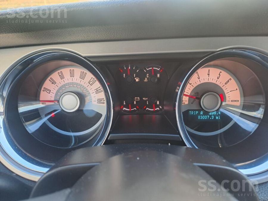 Ford Mustang 2011 in Daugavpils, with an engine capacity of 3.70 L and mileage of 133 thousand km for 10950 €, photo 12 on AUTOMOTO.COM.LV