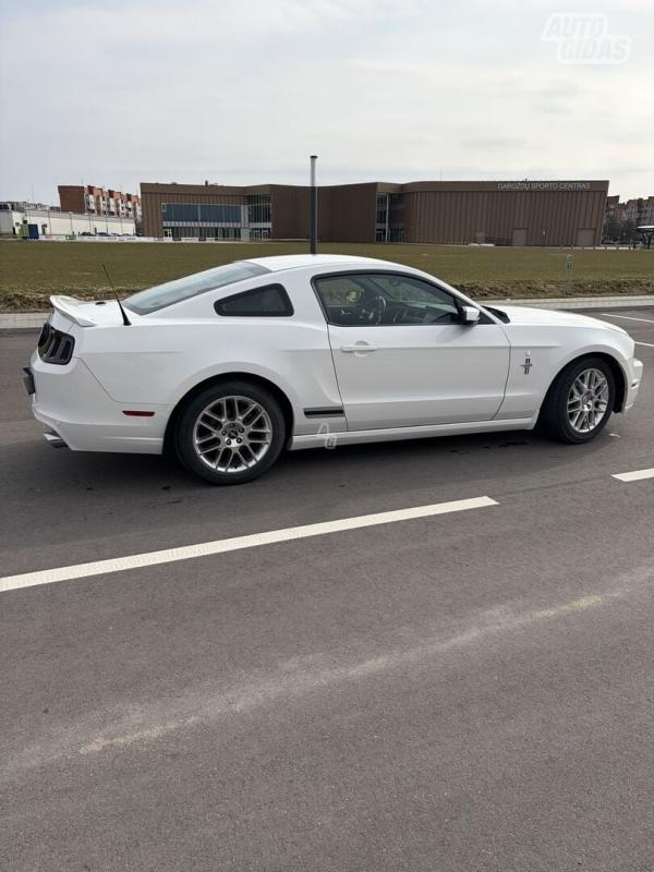 Ford Mustang 2013 in Klaipeda, with an engine capacity of 3.70 L and mileage of 142 thousand km for 12000 €, photo 1 on AUTOMOTO.COM.LV