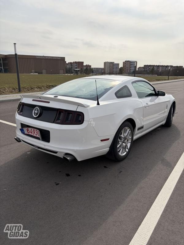 Ford Mustang 2013 in Klaipeda, with an engine capacity of 3.70 L and mileage of 142 thousand km for 12000 €, photo 2 on AUTOMOTO.COM.LV