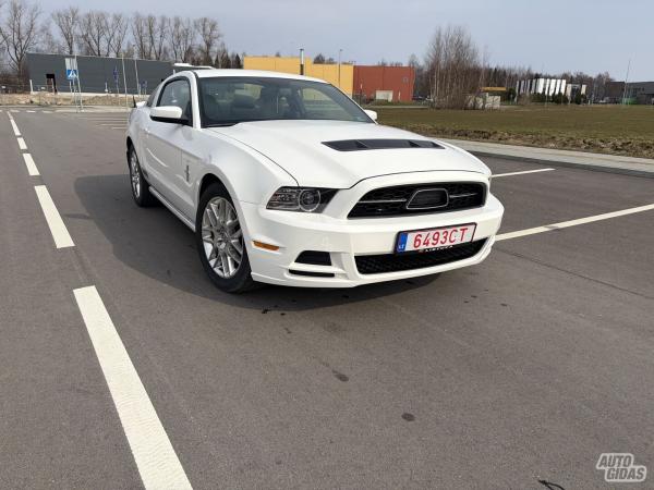 Ford Mustang 2013 in Klaipeda, with an engine capacity of 3.70 L and mileage of 142 thousand km for 12000 €, photo 6 on AUTOMOTO.COM.LV