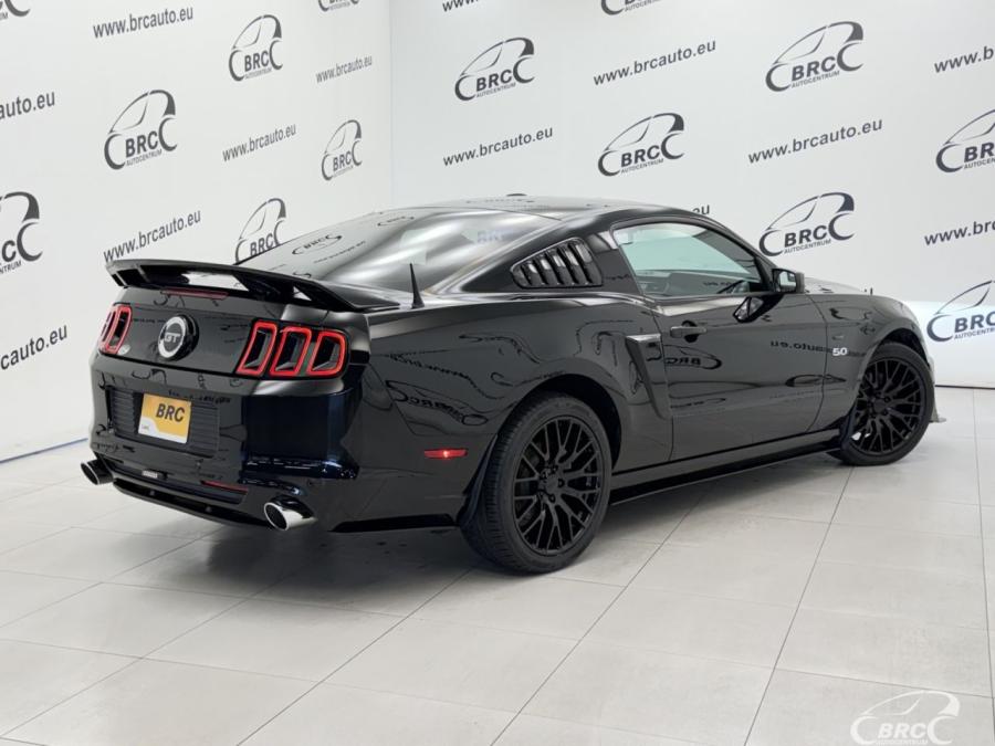 Ford Mustang 2013 Viļņa, ar dzinēja tilpumu 4.95 L un nobraukumu 152 tūkst. km par 19900 €, foto 3 vietnē AUTOMOTO.COM.LV
