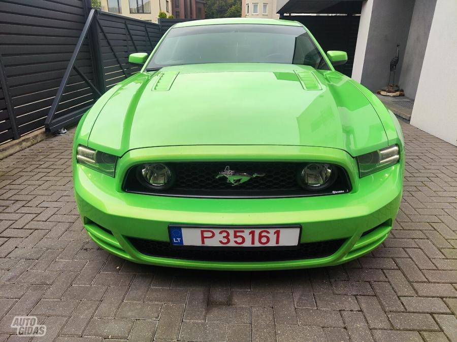 Ford Mustang 2013 in Kaunas, with an engine capacity of 5.00 L and mileage of 211 thousand km for 17900 €, photo 4 on AUTOMOTO.COM.LV