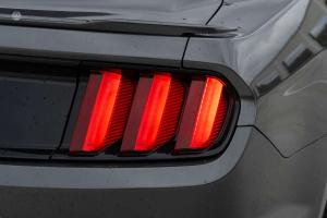 Ford Mustang 2016 Viļņa, ar dzinēja tilpumu 5.00 L un nobraukumu 78 tūkst. km par 28900 €, foto 20 vietnē AUTOMOTO.COM.LV