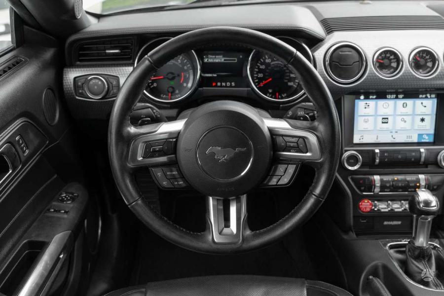 Ford Mustang 2016 Viļņa, ar dzinēja tilpumu 5.00 L un nobraukumu 78 tūkst. km par 28900 €, foto 26 vietnē AUTOMOTO.COM.LV