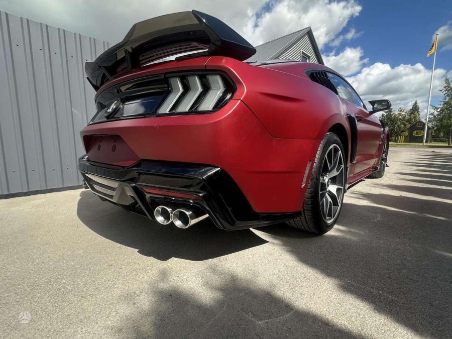 Ford Mustang 2020 in Siauliai, with an engine capacity of 2.25 L and mileage of 69 thousand km for 25550 €, photo 3 on AUTOMOTO.COM.LV
