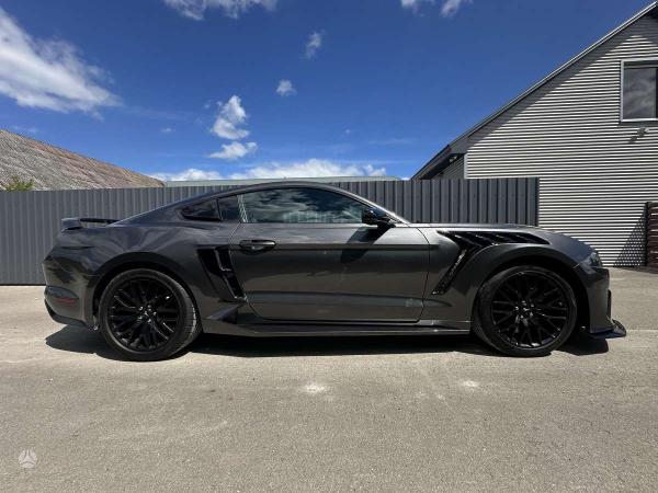 Ford Mustang 2020 in Siauliai, with an engine capacity of 4.95 L and mileage of 59 thousand km for 32000 €, photo 3 on AUTOMOTO.COM.LV