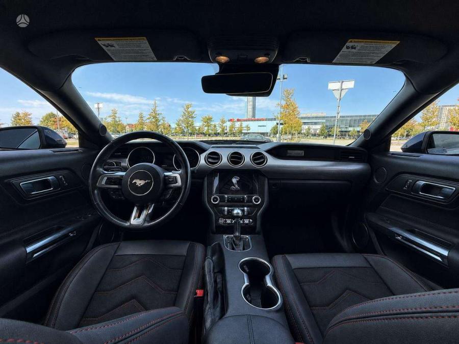 Ford Mustang 2021 Klaipėda, ar dzinēja tilpumu 4.95 L un nobraukumu 46 tūkst. km par 36500 €, foto 12 vietnē AUTOMOTO.COM.LV