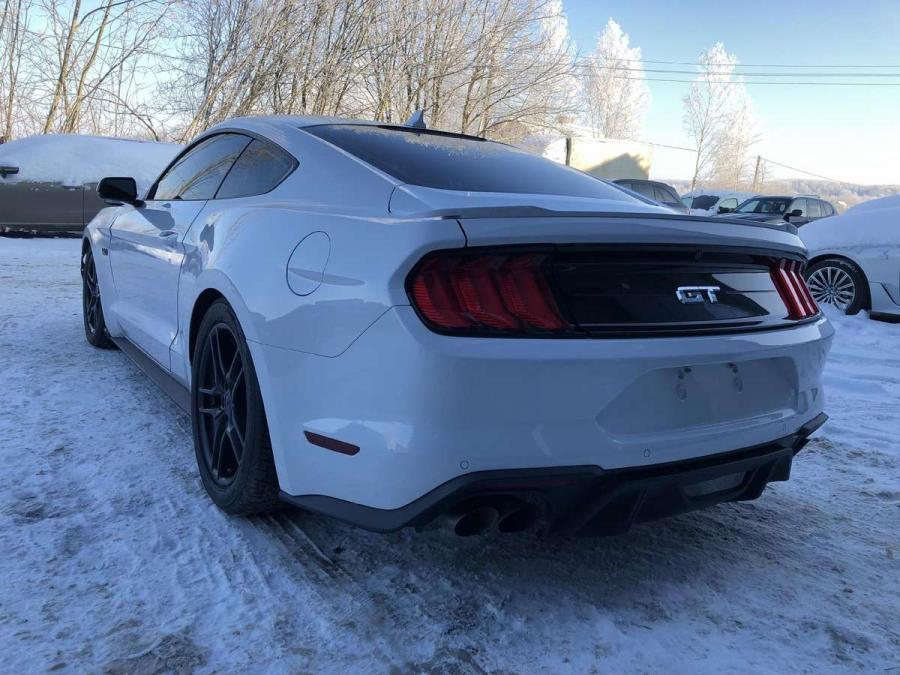 Ford Mustang 2022 Viļņa, ar dzinēja tilpumu 5.00 L un nobraukumu 70 tūkst. km par 16500 €, foto 1 vietnē AUTOMOTO.COM.LV