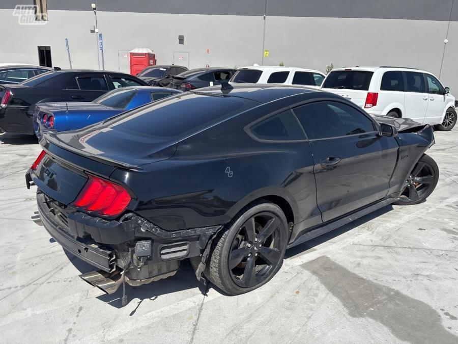 Ford Mustang 2022 in Klaipeda, with an engine capacity of 5.00 L and mileage of 58 thousand km for 10800 €, photo 7 on AUTOMOTO.COM.LV
