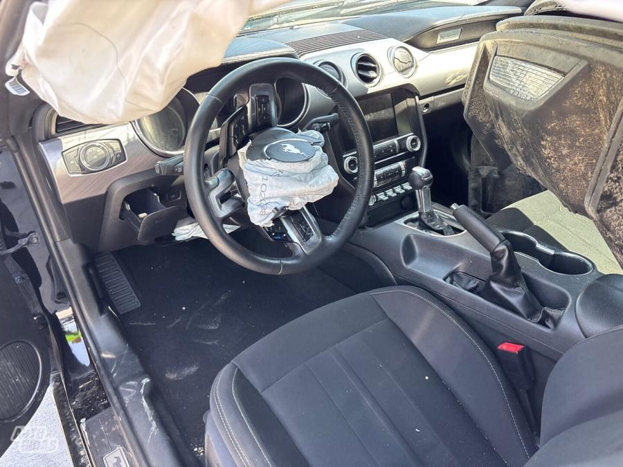 Ford Mustang 2022 in Klaipeda, with an engine capacity of 5.00 L and mileage of 58 thousand km for 10800 €, photo 20 on AUTOMOTO.COM.LV