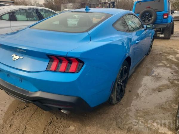 Ford Mustang 2025 in Preili, with an engine capacity of 2.30 L and mileage of 14 thousand km for 22999 €, photo 5 on AUTOMOTO.COM.LV
